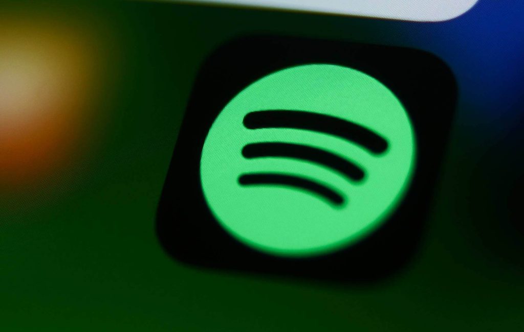 AT&T hợp tác cùng Ericsson tại thị trường Mỹ, Spotify cắt giảm 1.500 ...